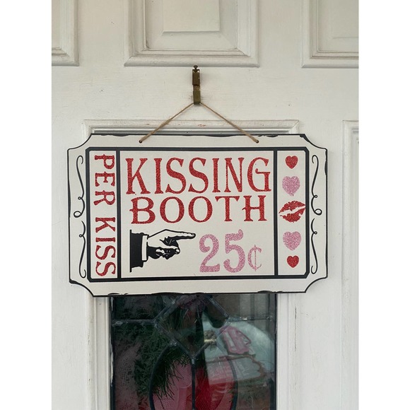 Nobrand | Wall Decor | 25 Cents Per Kiss Kissing Booth Wooden Wall Sign ...